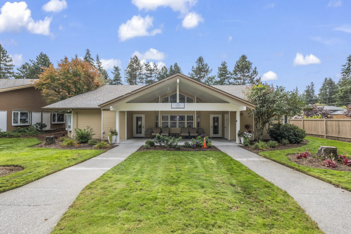 Senior Living in Lynnwood, WA | The Cottages of Lynnwood | CarePartners ...